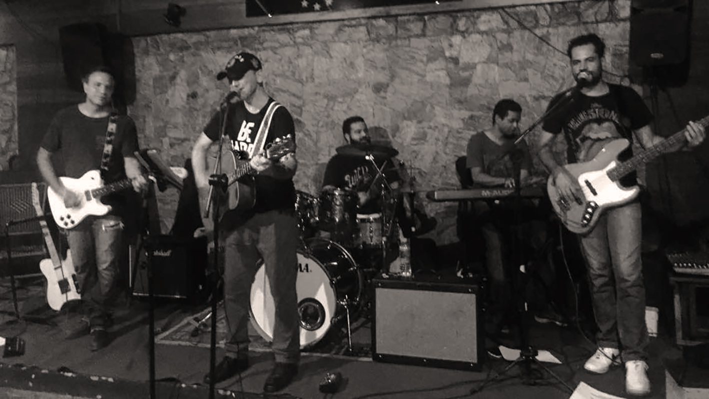 Noite de rock internacional com “O Velho Rock” no Moto Burger - ES HOJE
