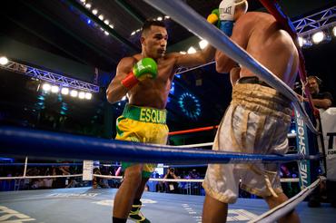 Esquiva Falcão é derrotado na disputa do título mundial de boxe - ES HOJE