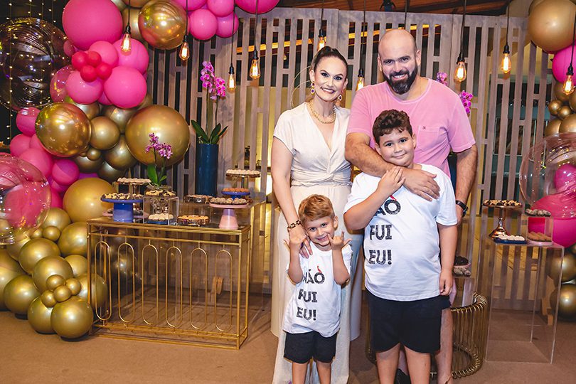Daieny Fasolo comemora aniversário ao lado da família e amigos - ES HOJE