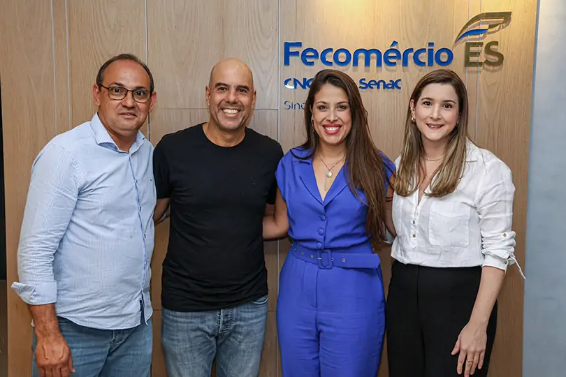Carol e Ricardo Lobato celebram 15 anos de sua multimarcas - ES HOJE