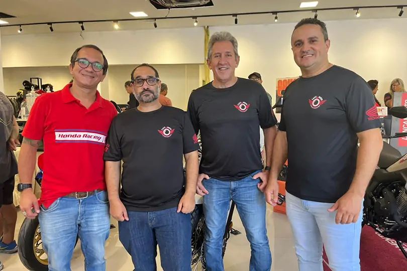 Coquetel marca abertura de espaço de arte em Vitória - ES HOJE