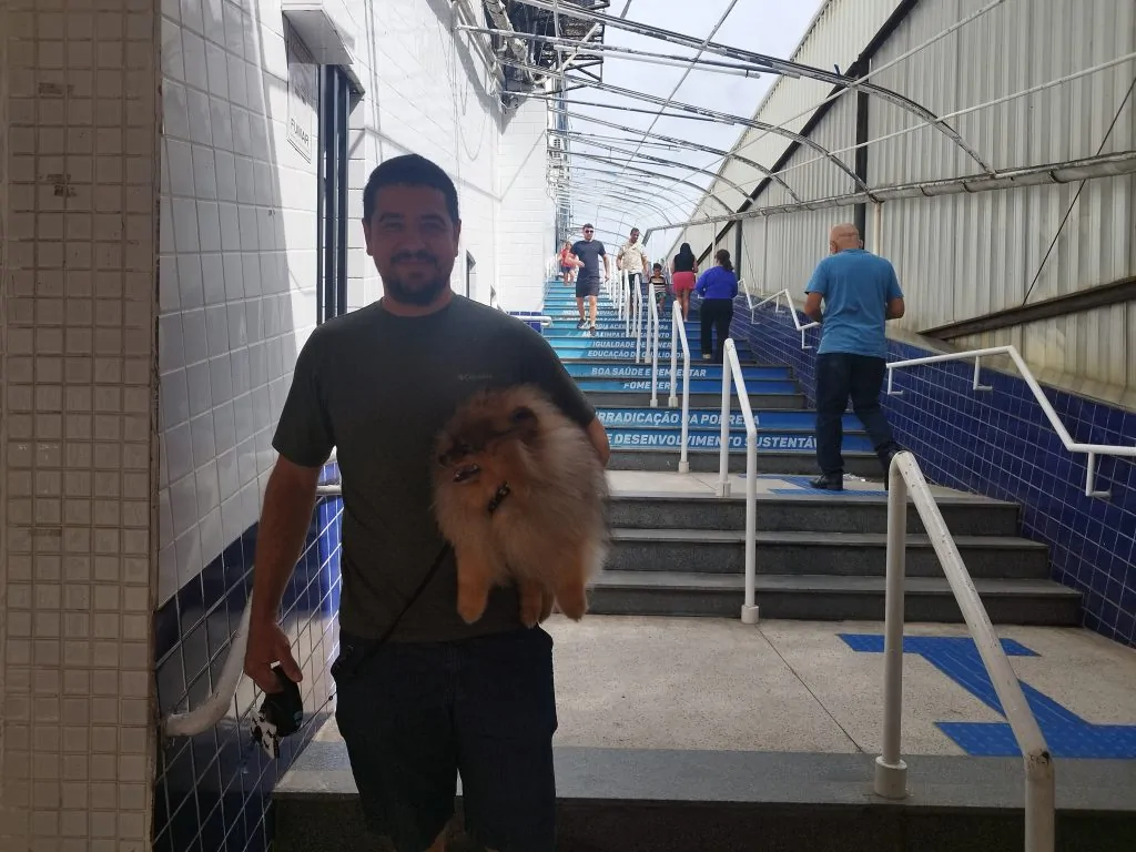 Vila Velha: Ramalho vota confiante no 2º turno e Babá celebra reconexão ...