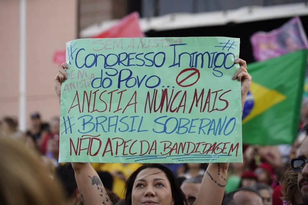 As ruas falam para quem sabe ouvir: o país inteiro começa a subir no ...