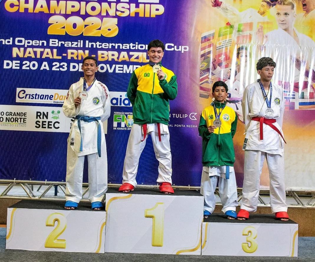 Linharense conquista título Pan-Americano de Karatê em Natal - ES HOJE